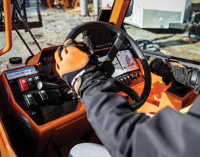 SkyTrak Telehandlers | JLG® | Construction Equipment